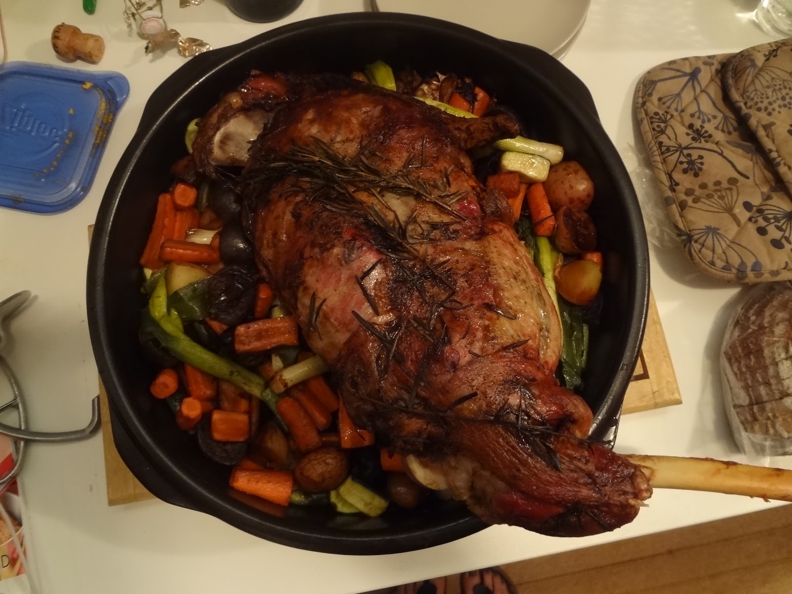 Poupette in the kitchen: Roasted leg of lamb (Gigot d'agneau)