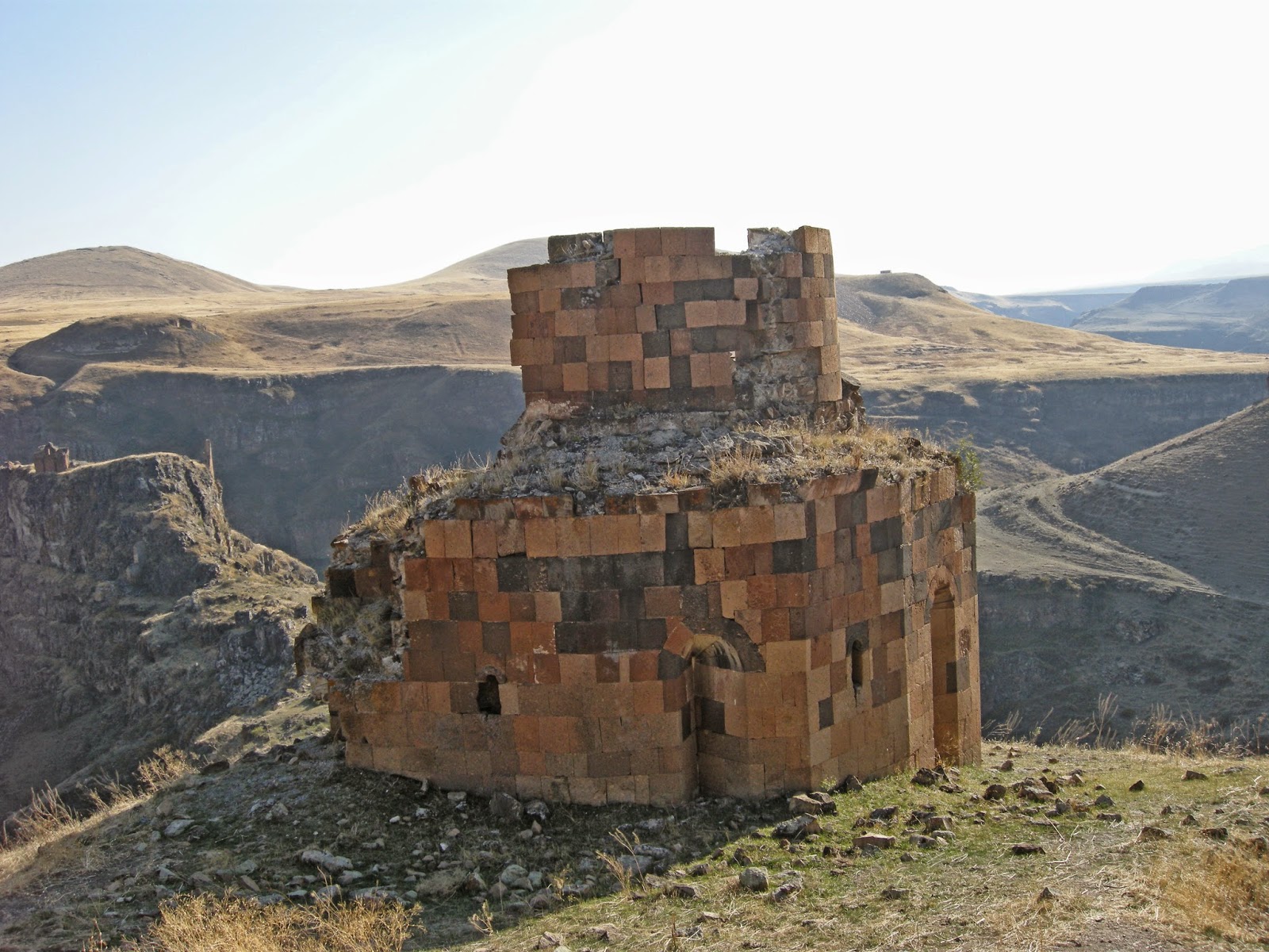 BIKE CLASSICAL: Ani: City of a 1000 Churches