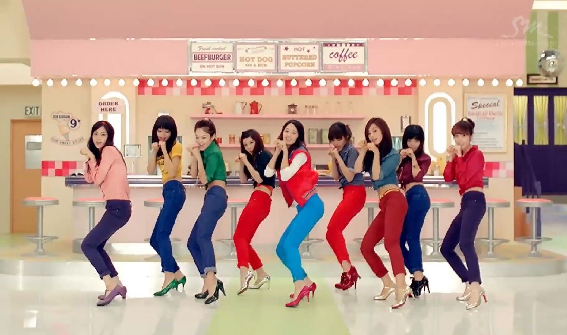 Girls Generation Dancing Queen Album Cover