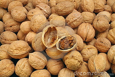 The world, Life and Science among us: Comer Nueces Cada Día.