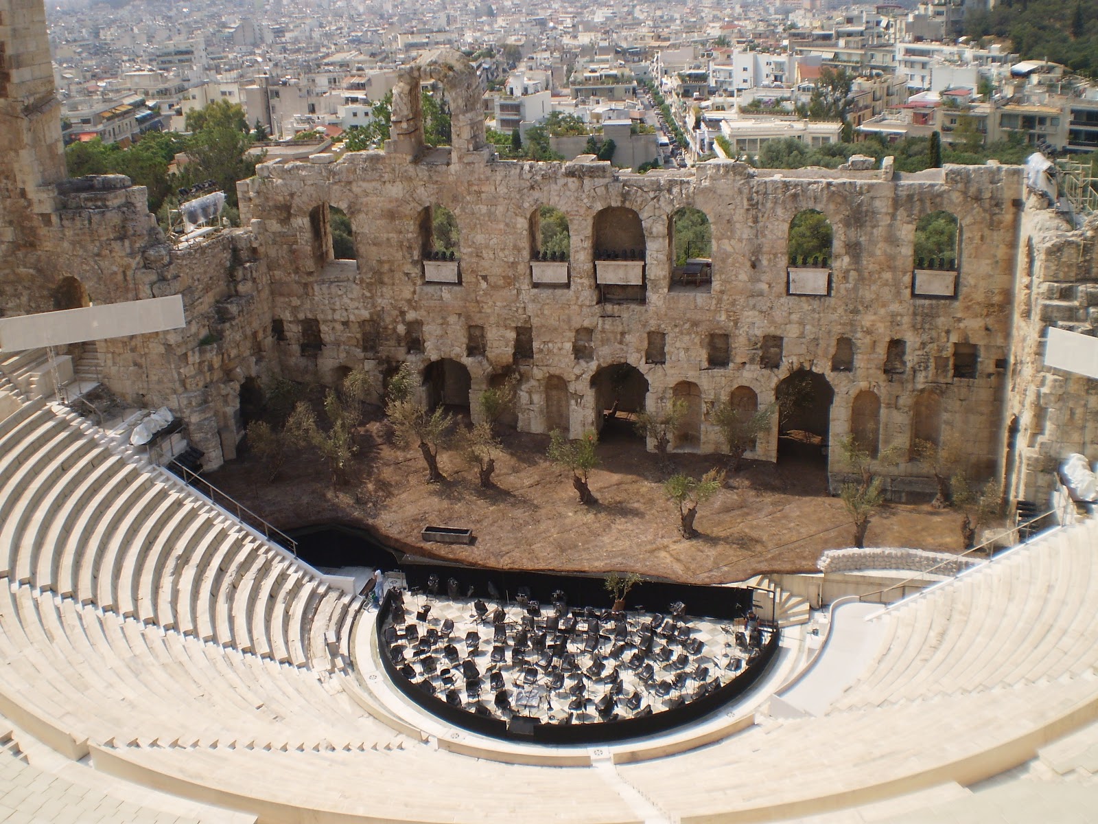 Do Médio-Oriente e afins: ÓPERA EM ATENAS