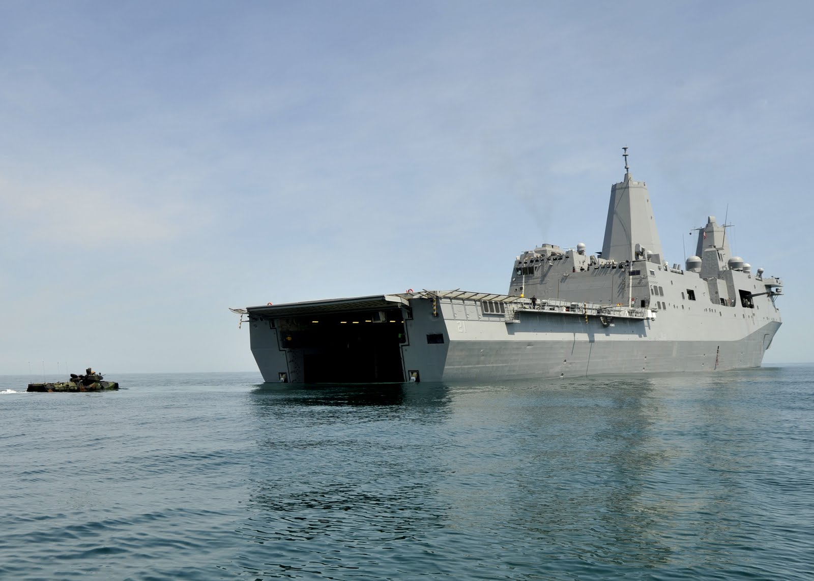 Naval Photos: USS New York (LPD 21)
