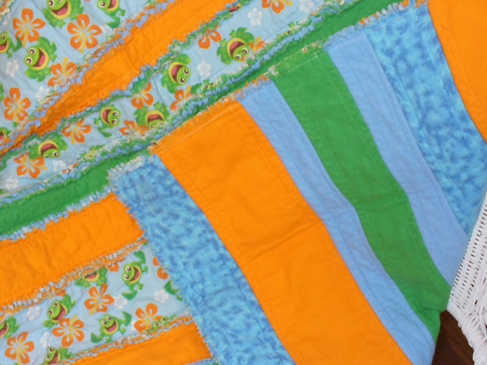 Ashlawnfarms Rag Quilt Creations: Strip Style Rag Quilt
