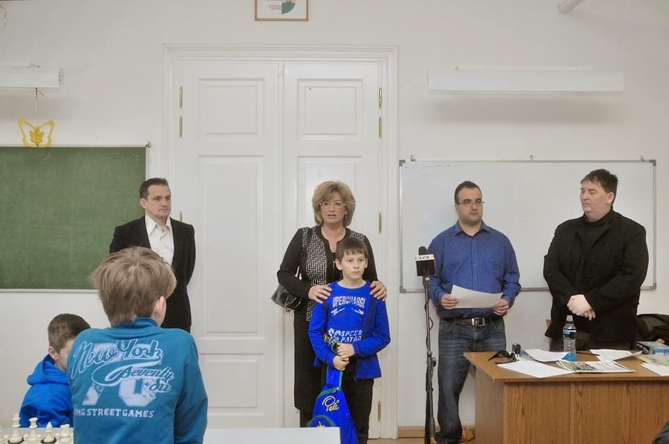 Mindenről én tehetek - Kovács Géza blogja: április 2015