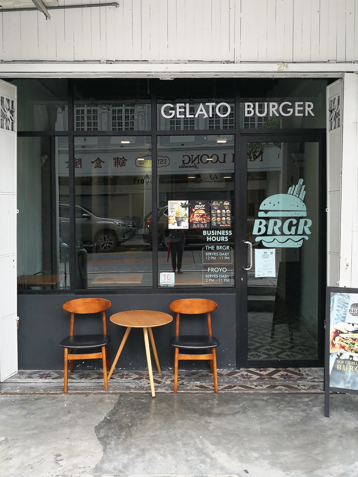 Cafe Hunting: Halal BRGR Cafe - The Human Rabbit