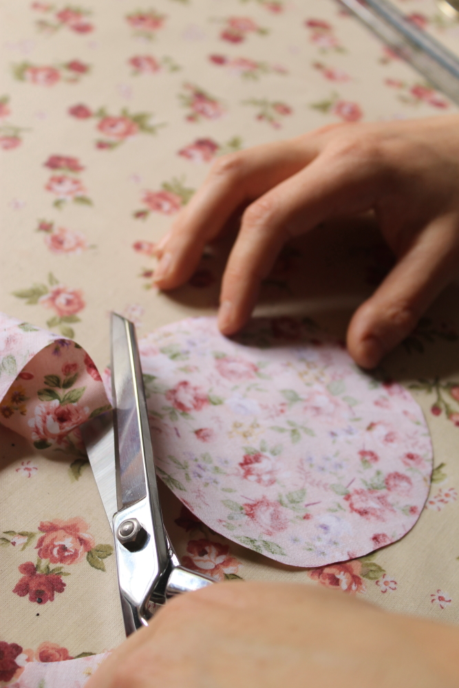 Little Ruby Robin: How to: Kilner jar pin cushion