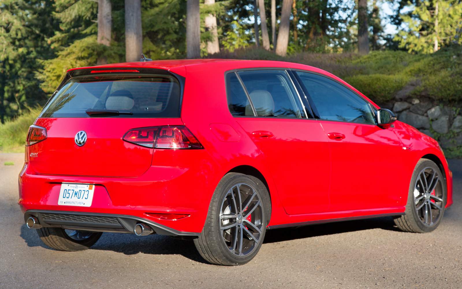 VW Golf GTI 2017 Sport: vídeo e detalhes - versão dos EUA