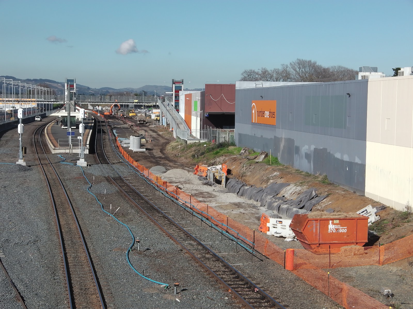 Papakura Station: Platform works