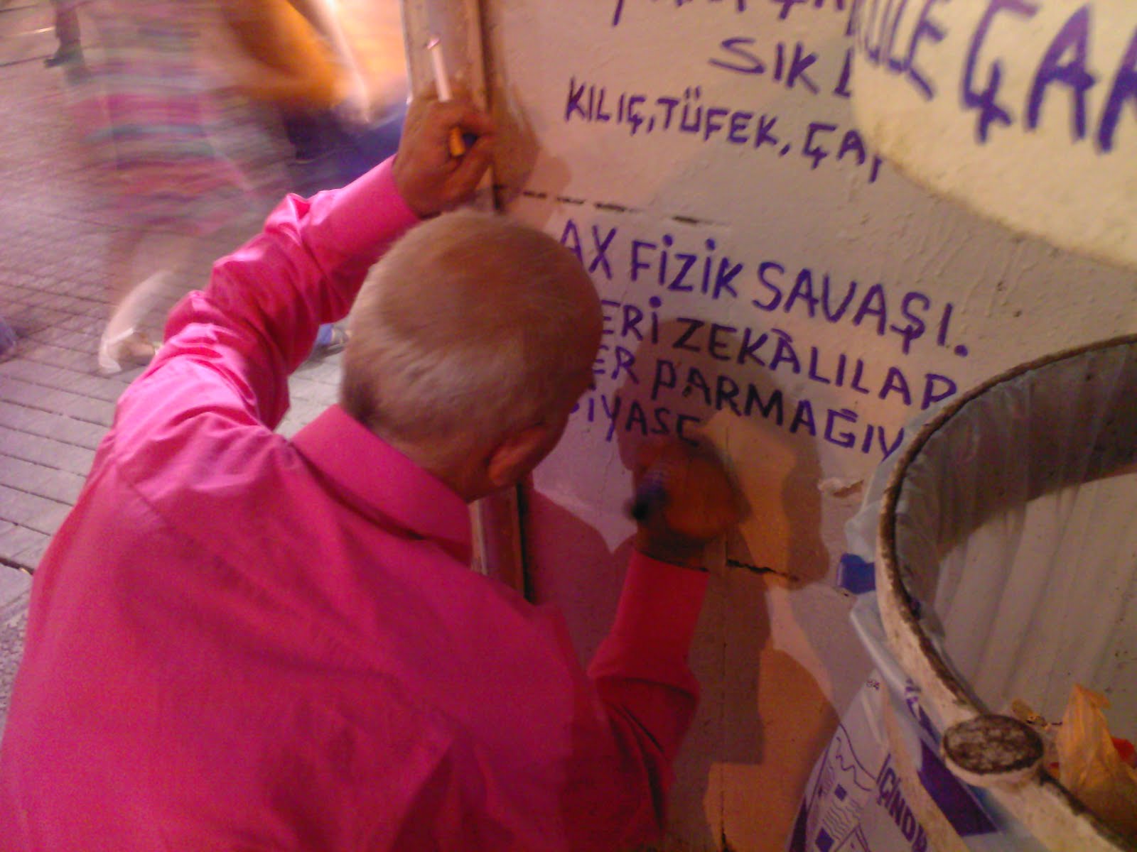 Cihat Duman'ın İnternet Günlüğü.: Atilla Çapraz (AX) Sahiden Yaşıyormuş ...