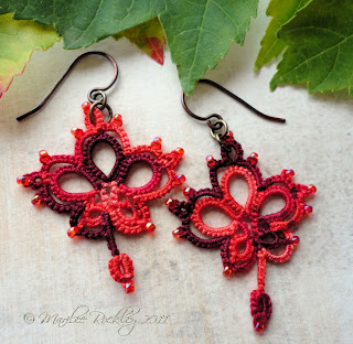 Yarnplayer's Tatting Blog: The maple leaf pattern is done!