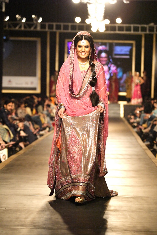 Top Actress & Model Resham Photos-Style.Pk Style Pakistan