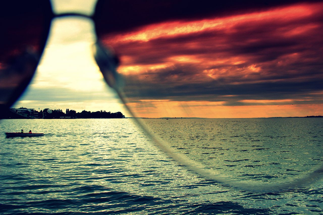 polarityinplay..!: Left colors and Right colors