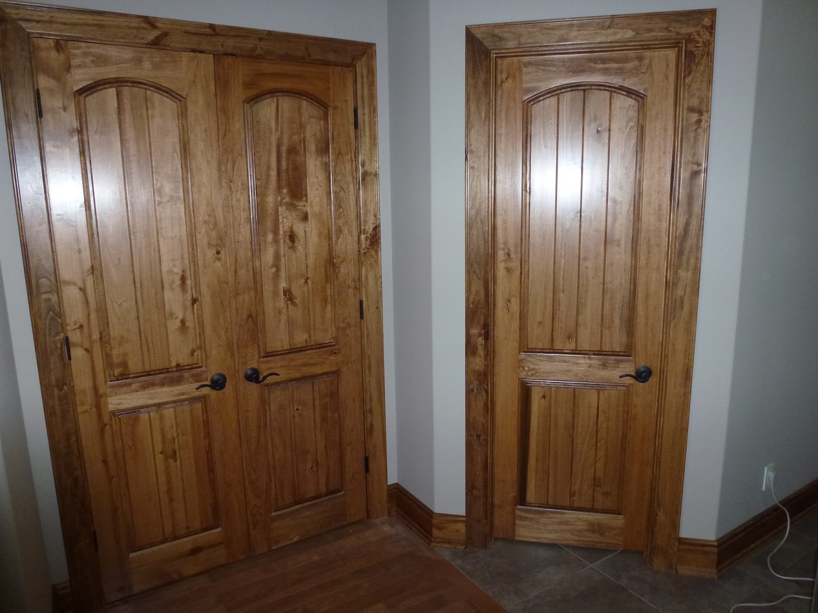 .: Namna ya kusafisha milango ya ndani ya mbao