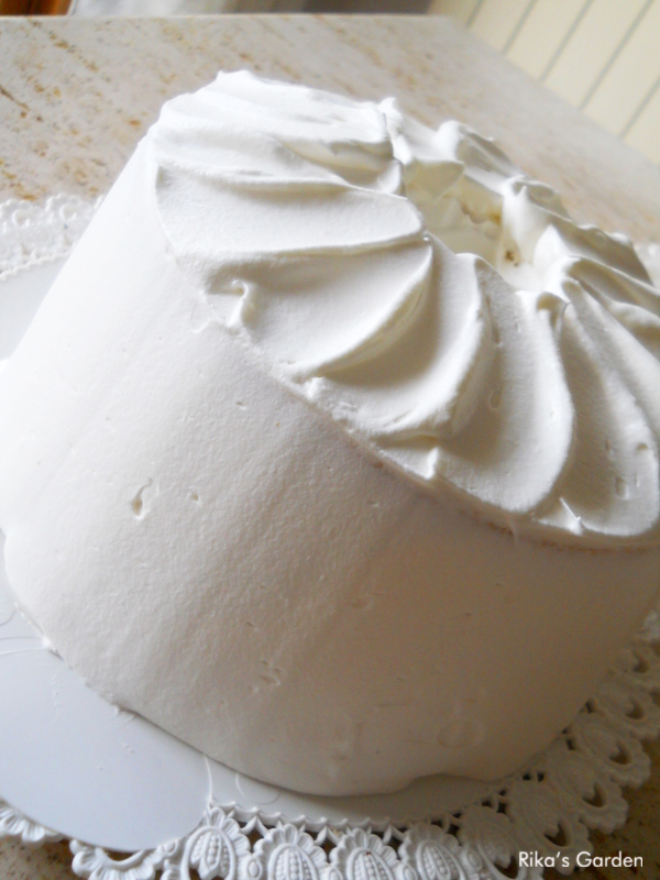 Rika's Garden: White Chiffon Cake♪