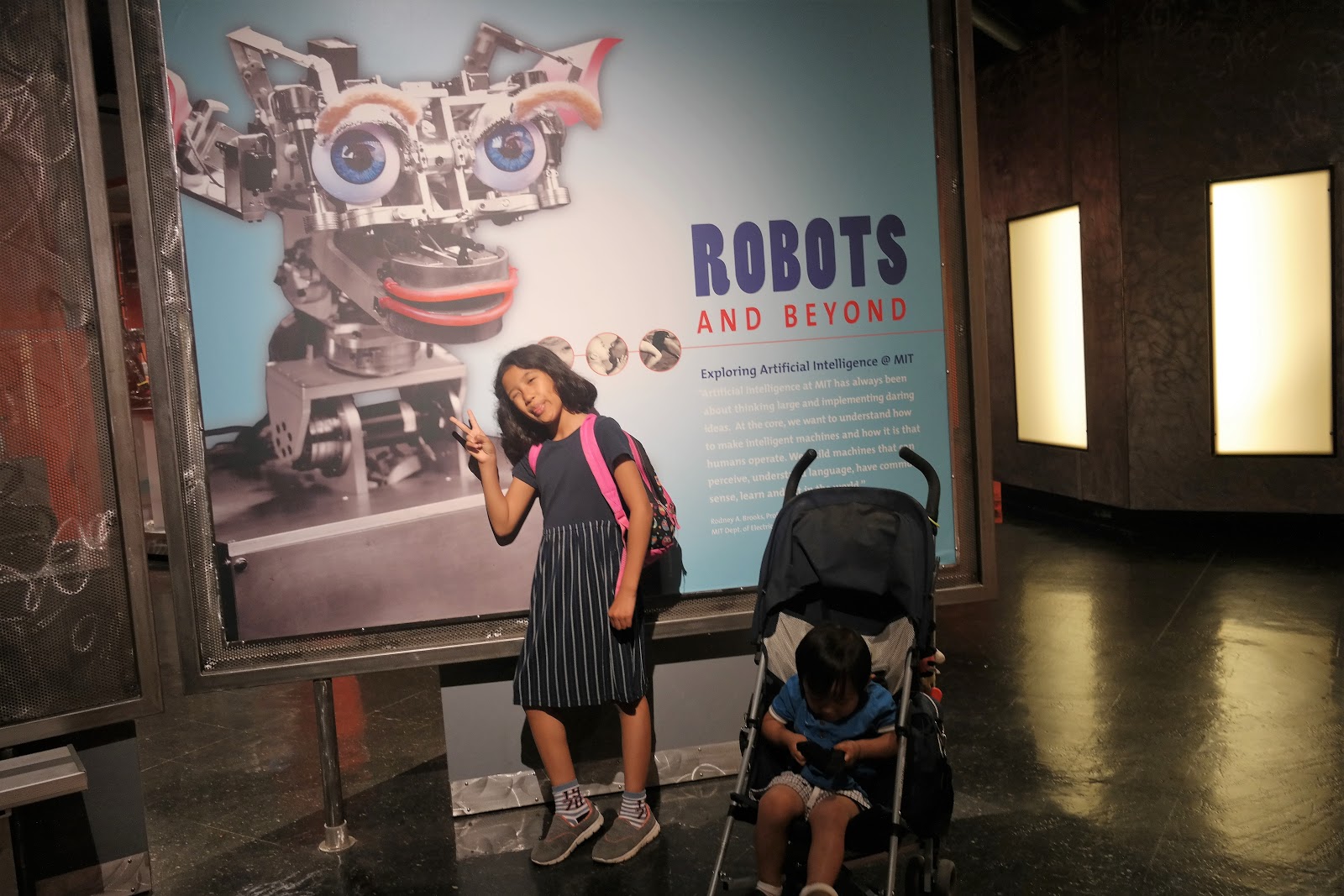 MIT Museum and around Cambridge - Corner Turn