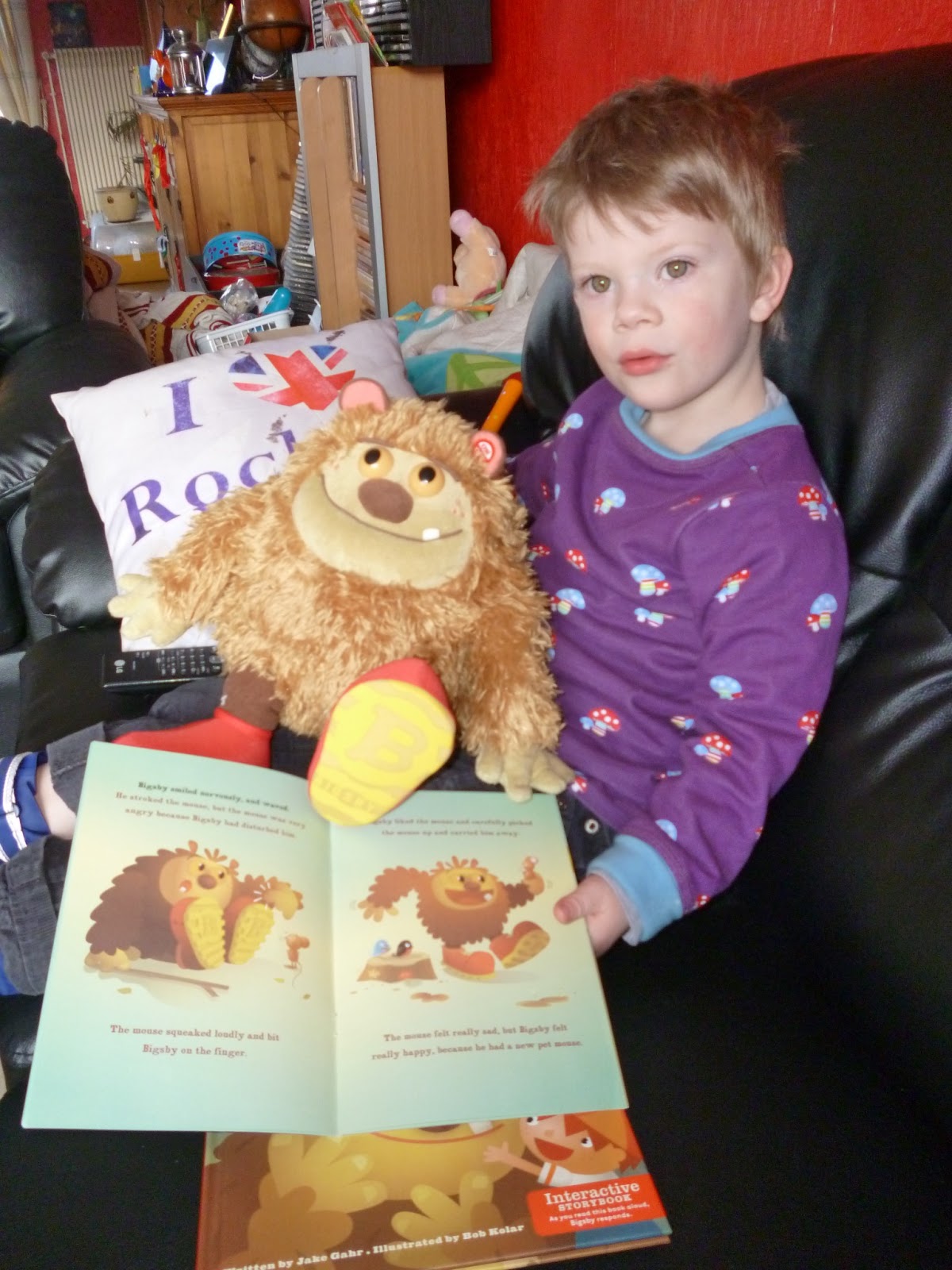 Madhouse Family Reviews: Bigsby Story Buddy's new book review : Bigsby ...