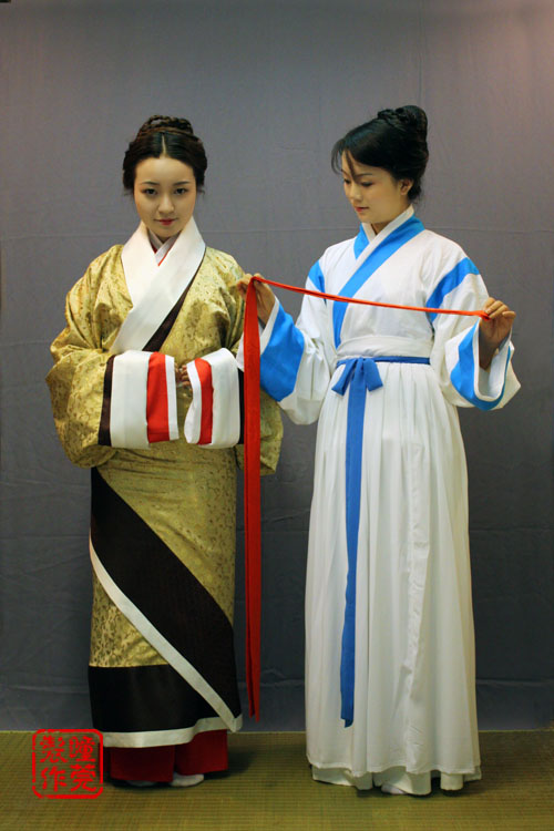 Perfect Costume 天衣無縫: How to wear a Qu Ju (曲裾)？