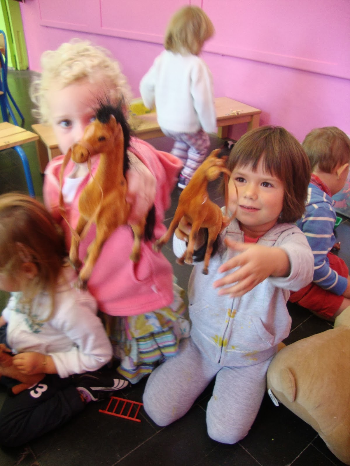 Juf Nele en haar kapoenen!: Thema: Huisdieren