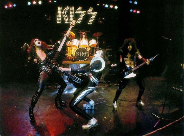 Heavy Rock: KISS: "Alive!"; Classic Album Under Review; Complete Film