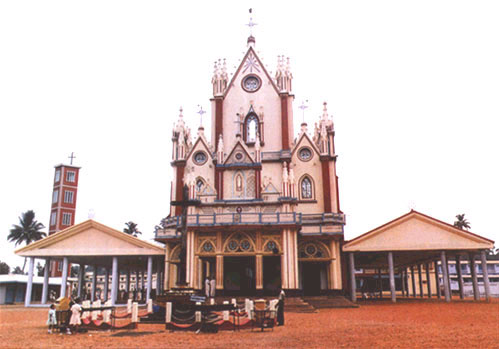 CHURCHES IN KERALA