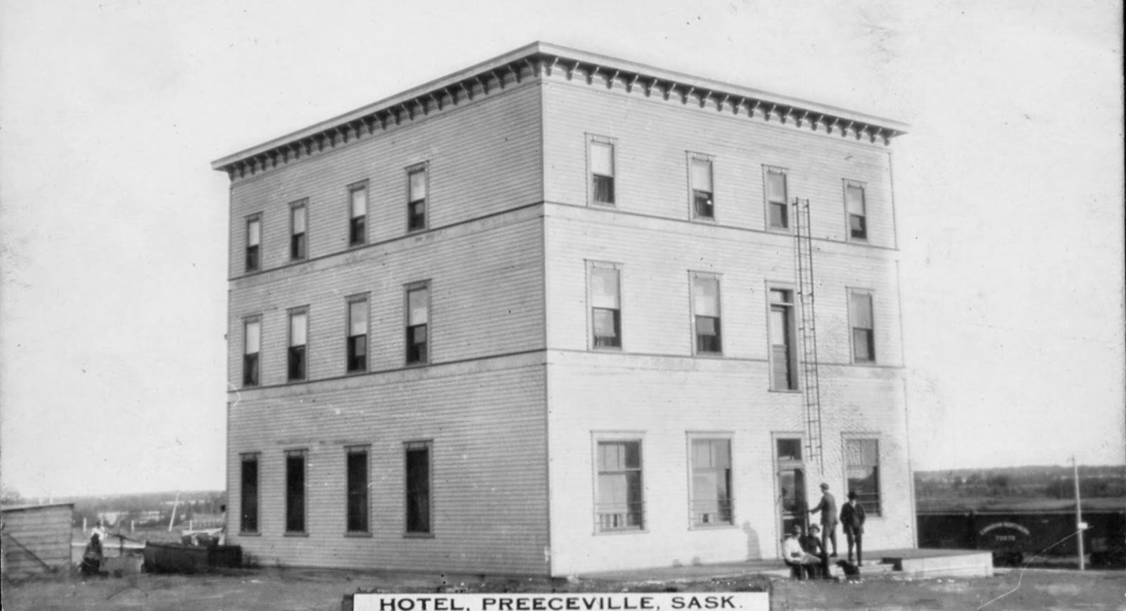 Railway & Main: Small-Town Saskatchewan Hotels: Preeceville's Golden ...