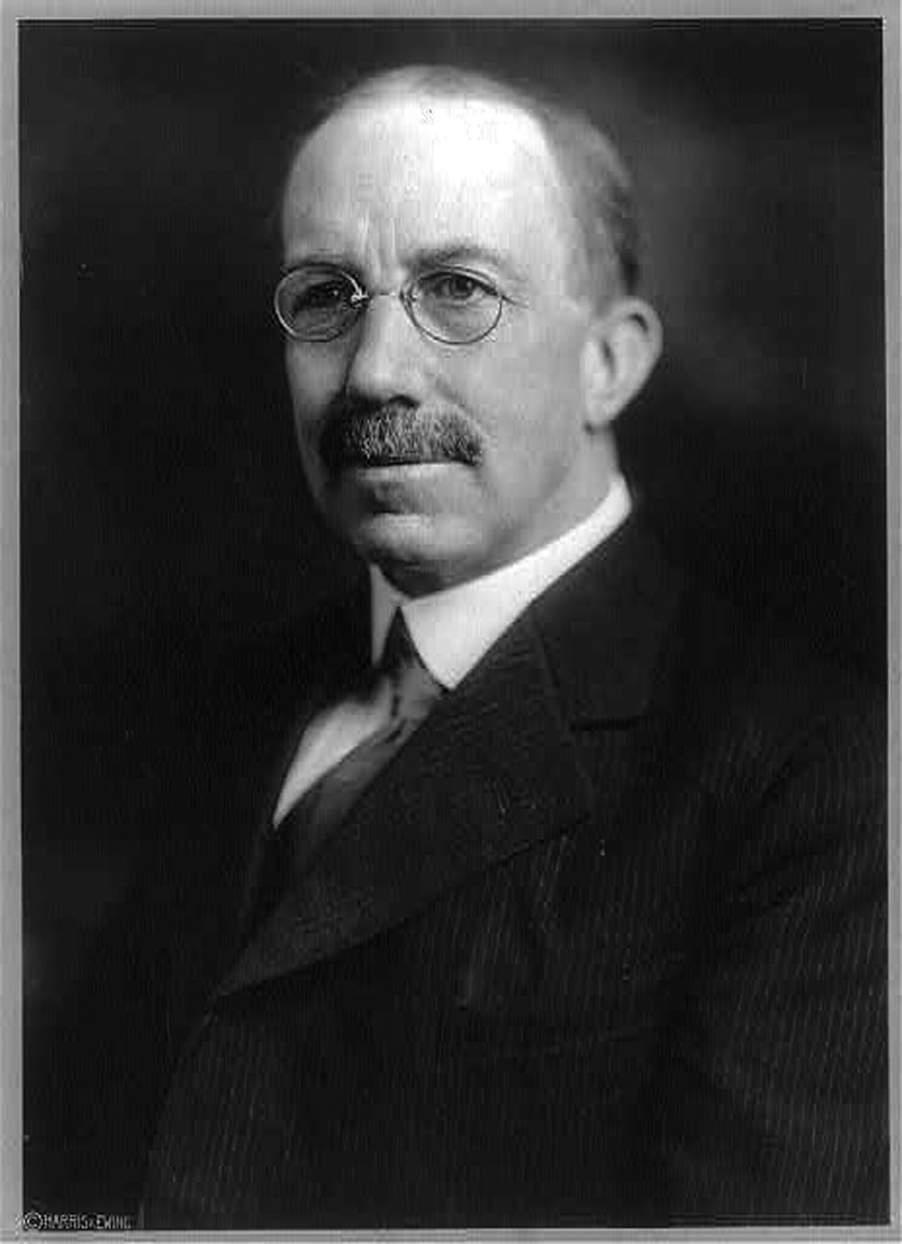 Mitos, Enigmas y Leyendas: AL CAPONE y la matanza de San Valentin