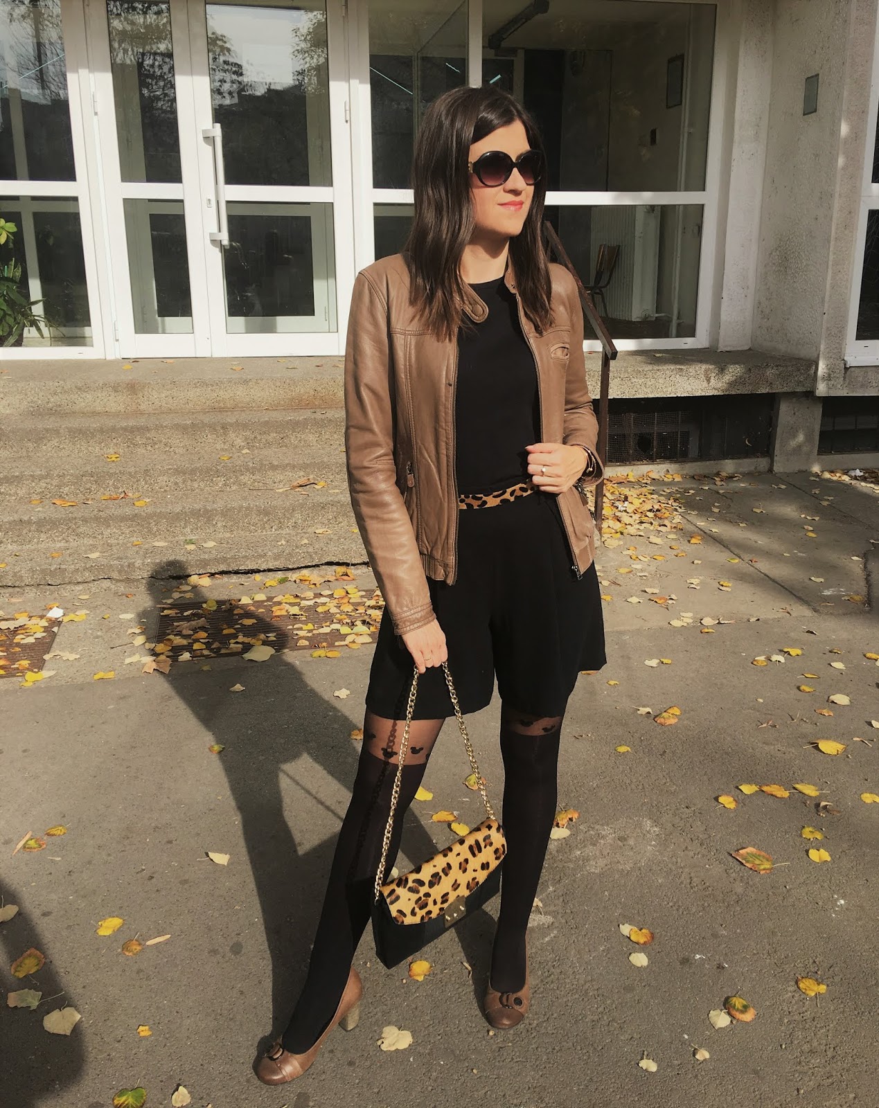 How to Wear Shorts in the Autumn - BambolaI