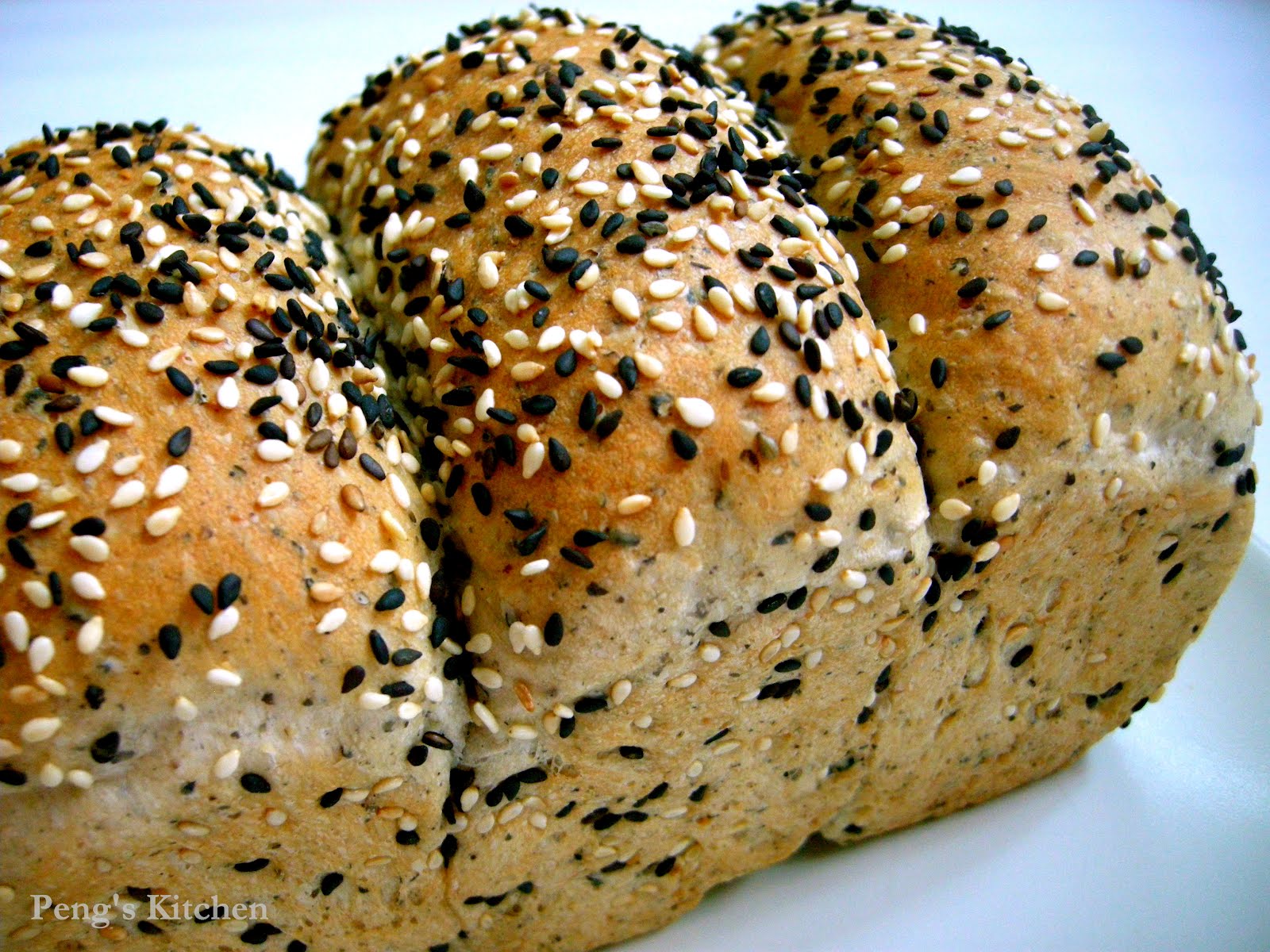 Peng's Kitchen: Black Sesame Bread