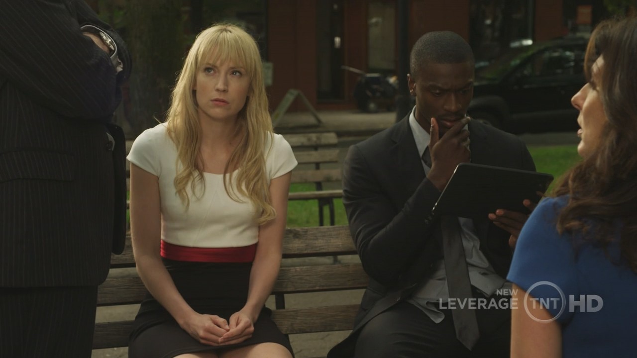 Pencil Skirt Watch: Beth Riesgraf and Gina Bellman - Leverage