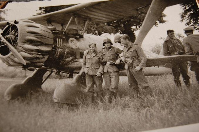 FalkeEins - the Luftwaffe blog: Henschel Hs 123 photo selection Fly ...