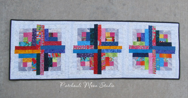 Patchouli Moon Studio: Log Cabin Table Runner & Quilt