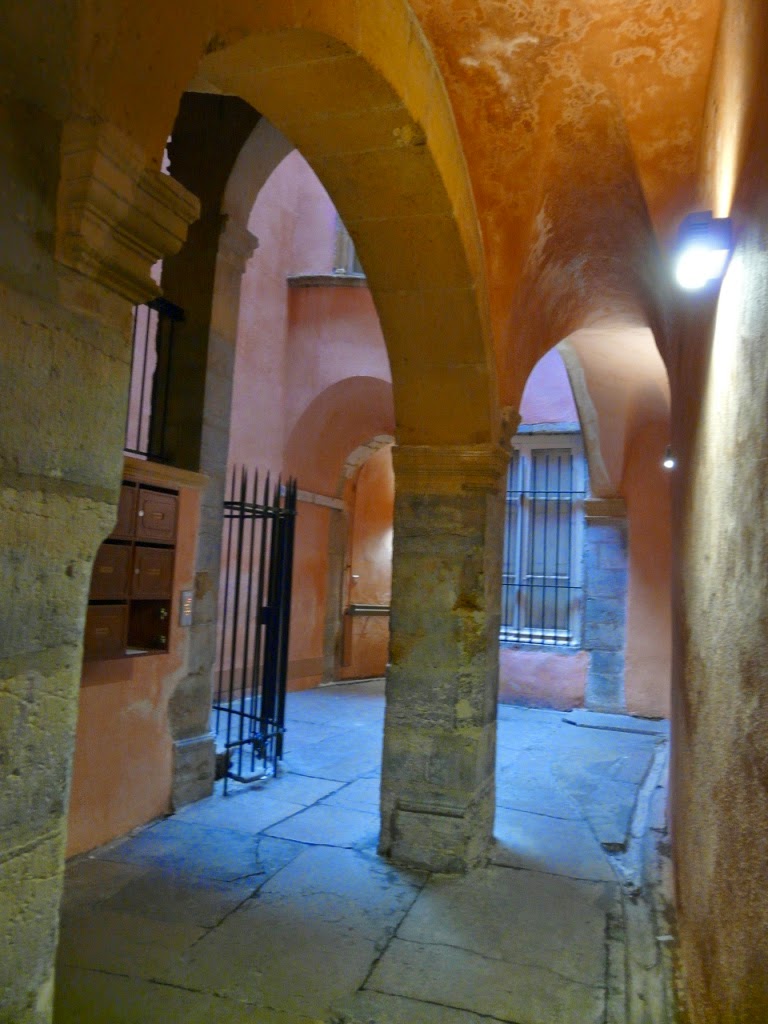 LUIS LÓPEZ PUNTO COM: LYON: Bella ciudad francesa que recuerda París