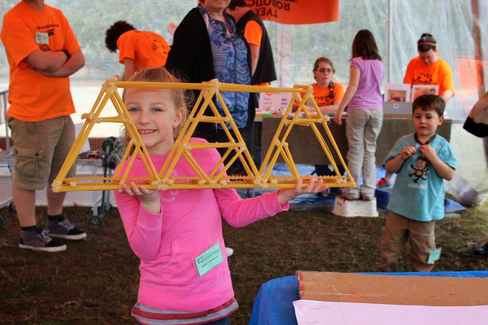 Science Through the Eyes of a Child: Spaghetti Bridge Building ...