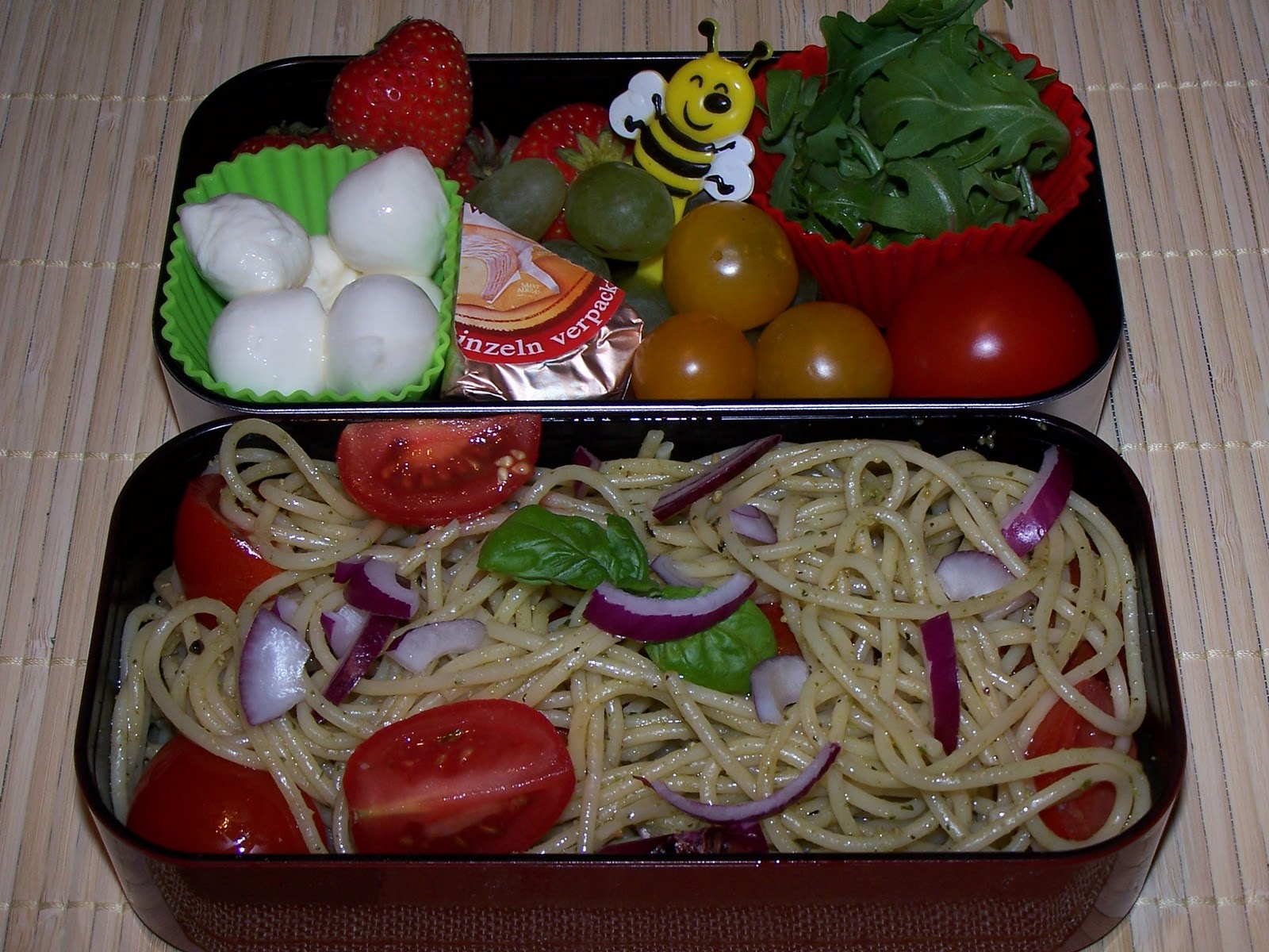 Lecker Bentos und mehr: Bento Nr. 102 Spaghetti-Pesto-Salat