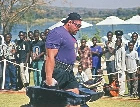 Strong Man: Super Strong Man - Hugo Girard (Quebec - Canada)