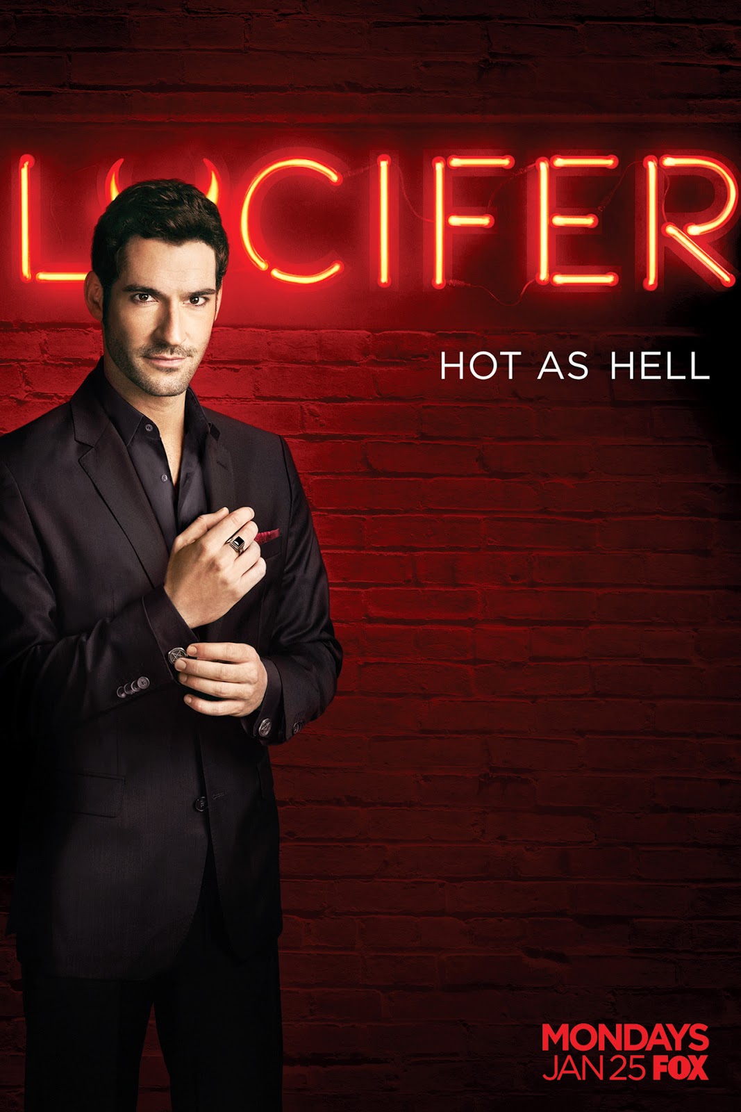Lucifer /1. évad (filmsorozat) ~ Könyvek erdeje
