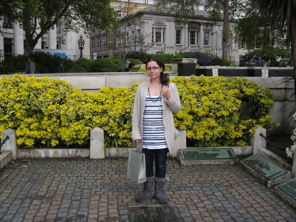 Layered Pages II : Interview with Sarah Butterfield