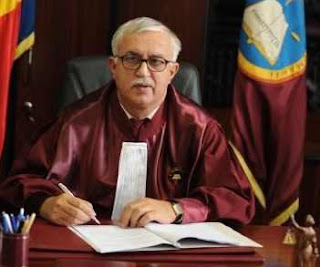 BIOGRAFIE AUGUSTIN ZEGREAN, CV-ul Presedintelui CCR