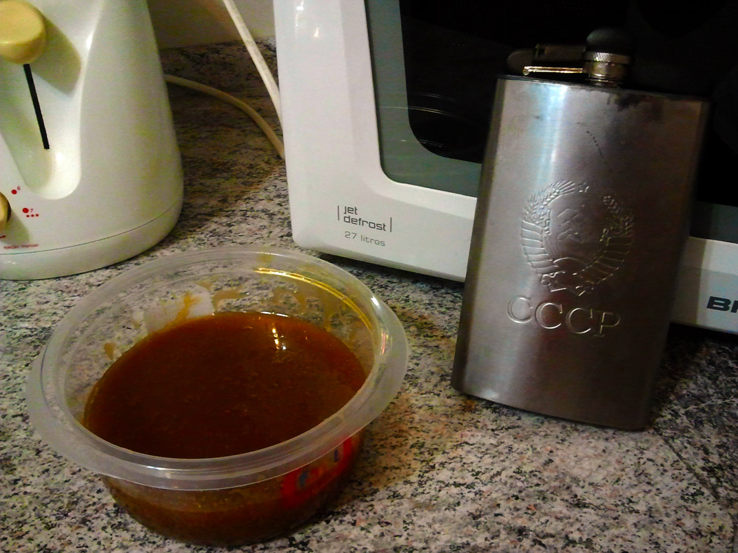 Teatro de Bonecos: A Missão de Juca Chester e Pablo Pernil!