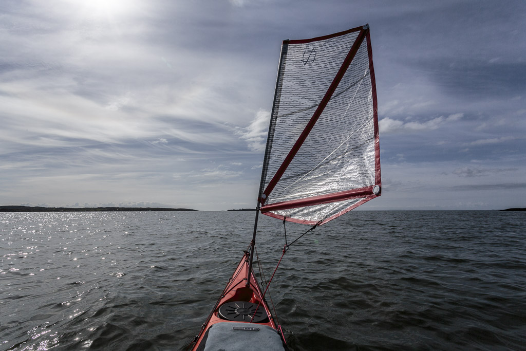 Sea kayaking with seakayakphoto.com: Flat Earth Kayak Sails Tradewind 0 ...