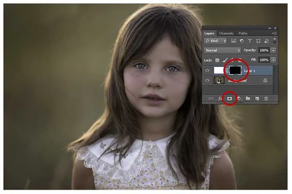 PhotoEffect: Create a Vignette in Photoshop using Mask Feather