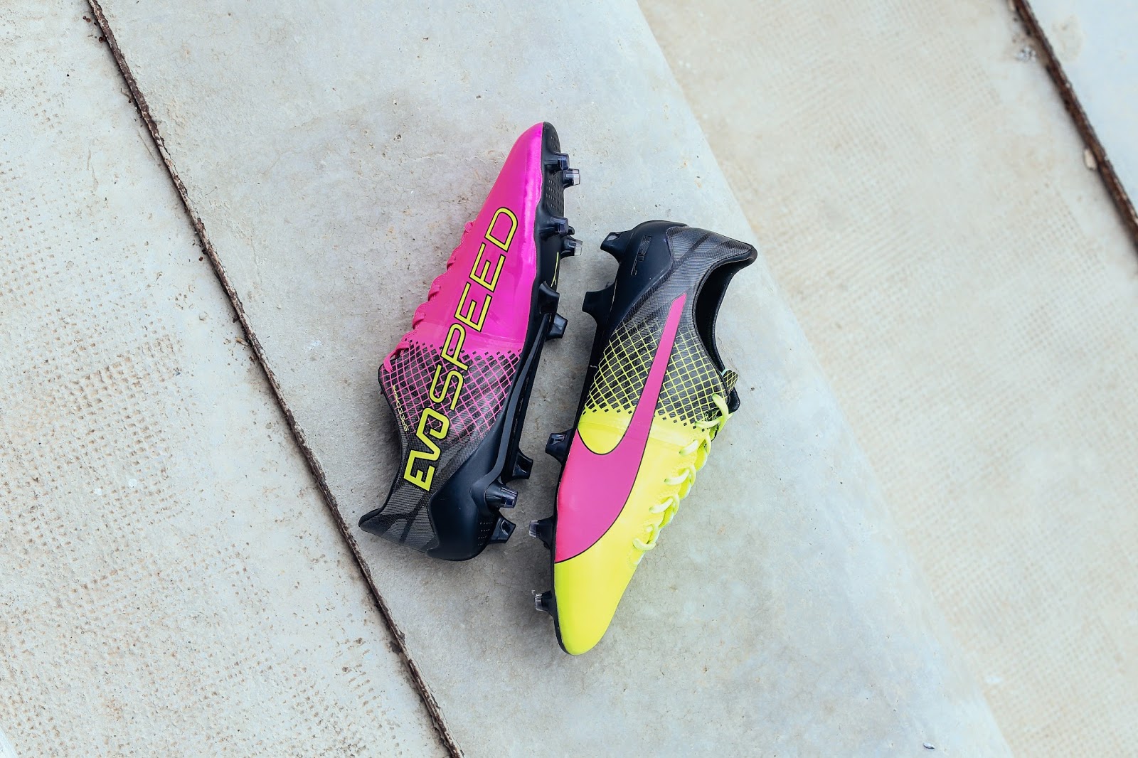 El Kun Aguero se suma a los nuevos Puma doble color