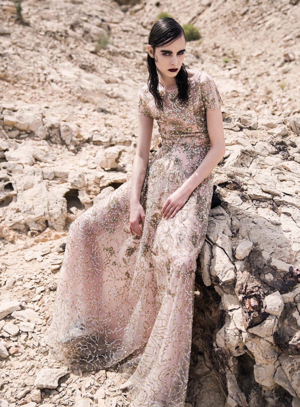 Duchess Dior: "Wild Flower" Harper's Bazaar Arabia April 2016