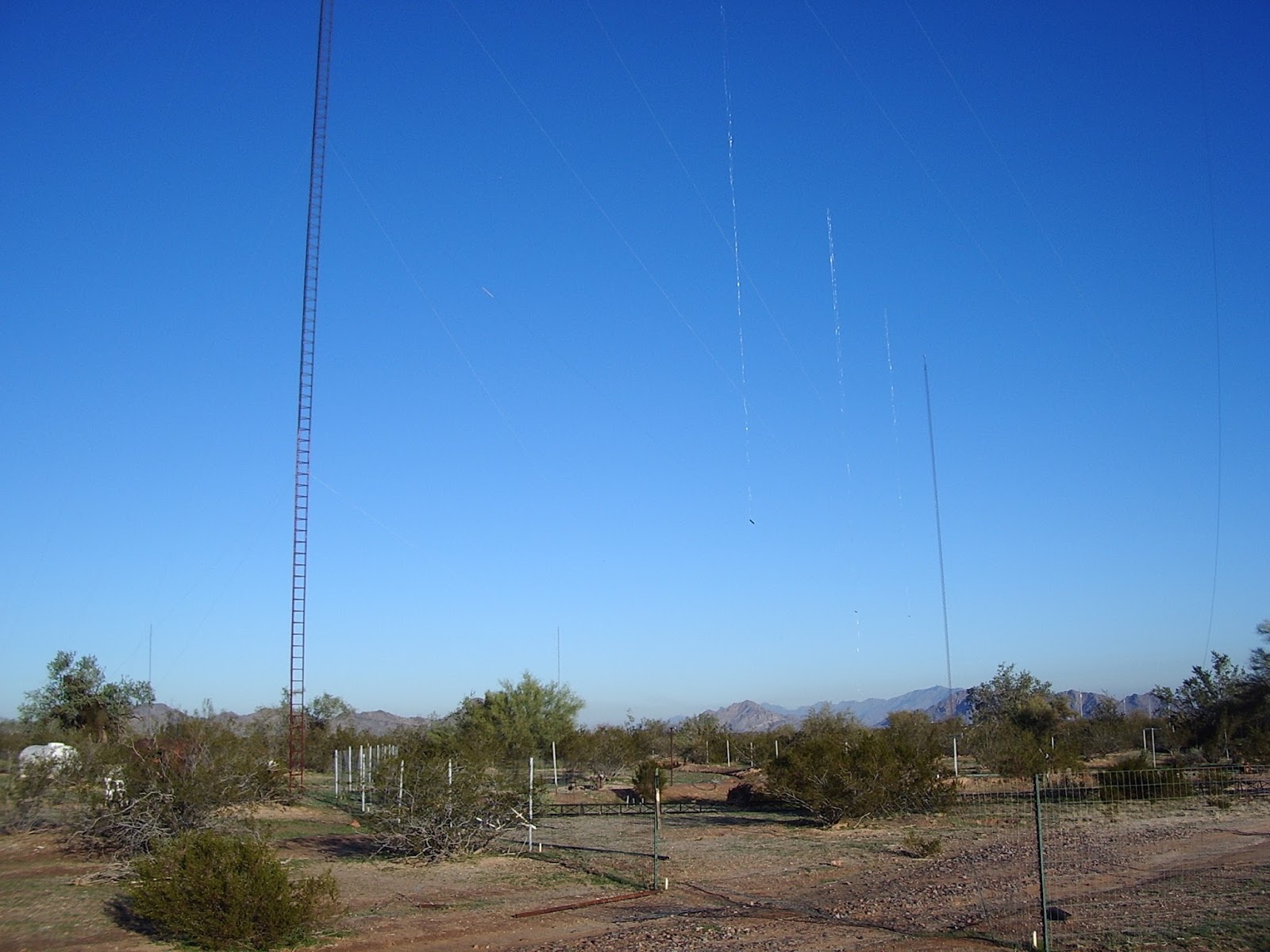 w7yrv - Roy's Antenna Farm : 8o meter 8 element sterba cutrtains on 200 ...
