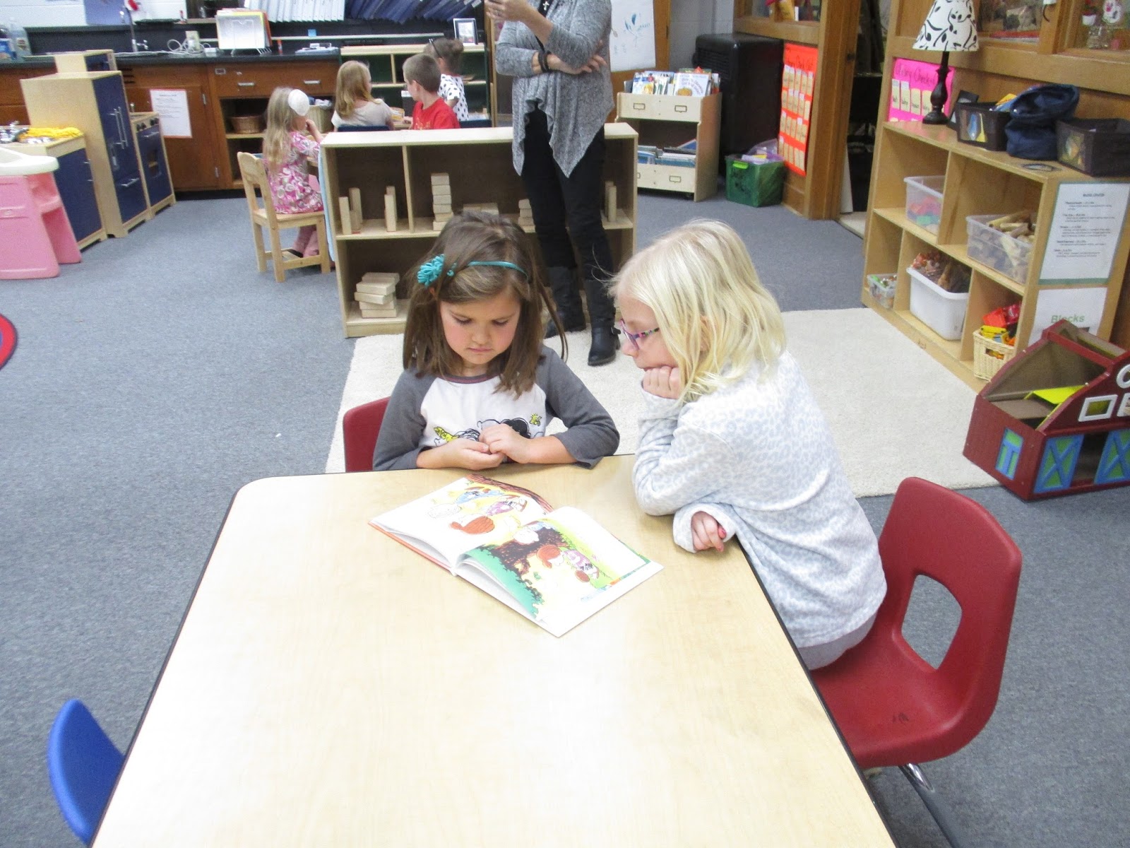 Ms. Hatteberg's Pre-K Classroom!: Reading Buddies!