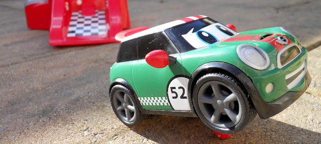 This is me Sarah mum of 3: Go Mini Stunt Racers