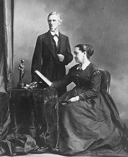 Vicki Lane Mysteries: Varina by Charles Frazier