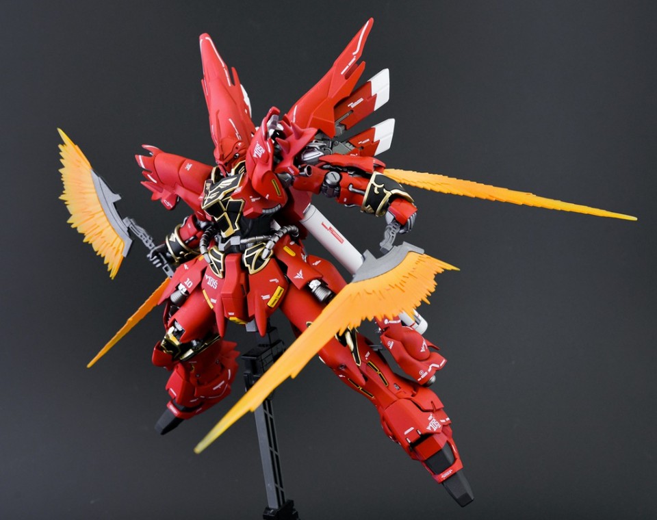 Custom Build: RG 1/144 MSN-06S Sinanju [Dual Bazooka Equipment]