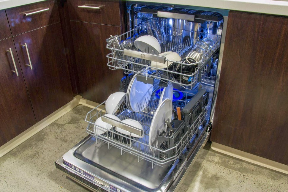 Chances are you are loading your dishwasher wrong! Scientist give the ...