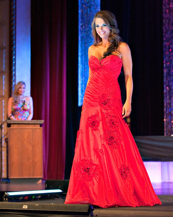 Madeline Mitchell Overcomes Horrific Injuries to compete at Miss USA 2011